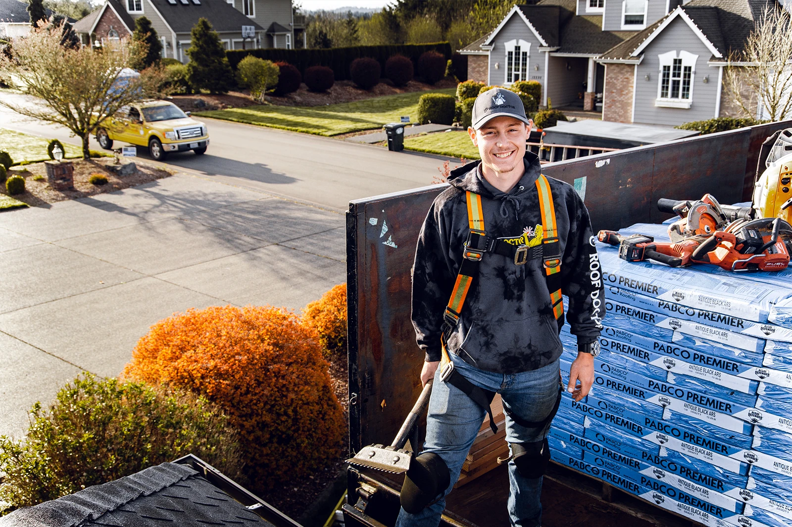 How to Avoid the Most Common Roofing Scams | The Roof Doctor