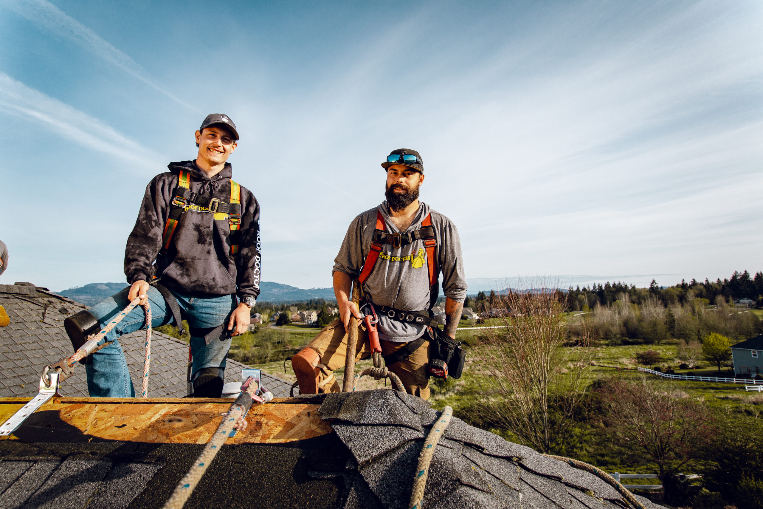 Local vs National Roofing Companies: Pros and Cons